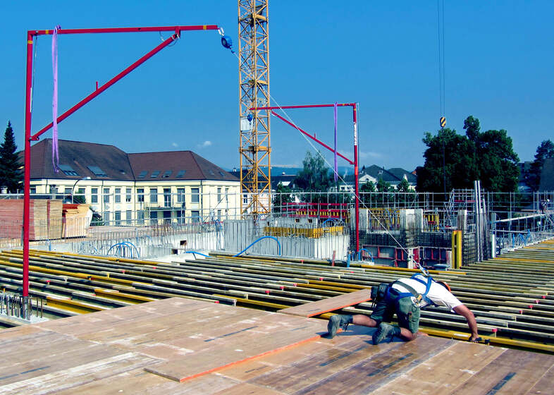 Fall Protection & Fall Arrest Systems | Edge Protection Haki