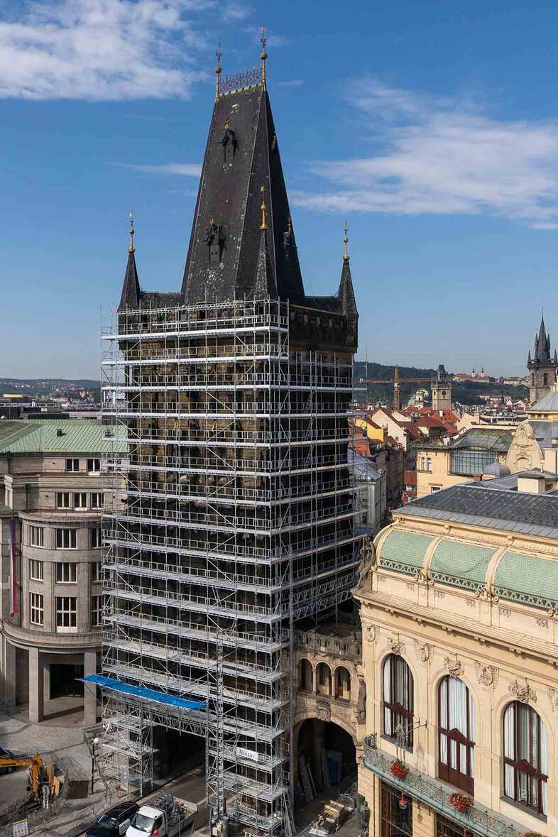 Powder Gate (Prašná brána) restoration in Prague, Czech Republic Haki